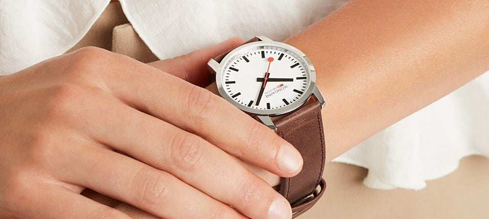 How does a Quartz Watch Work? – Mondaine Australia